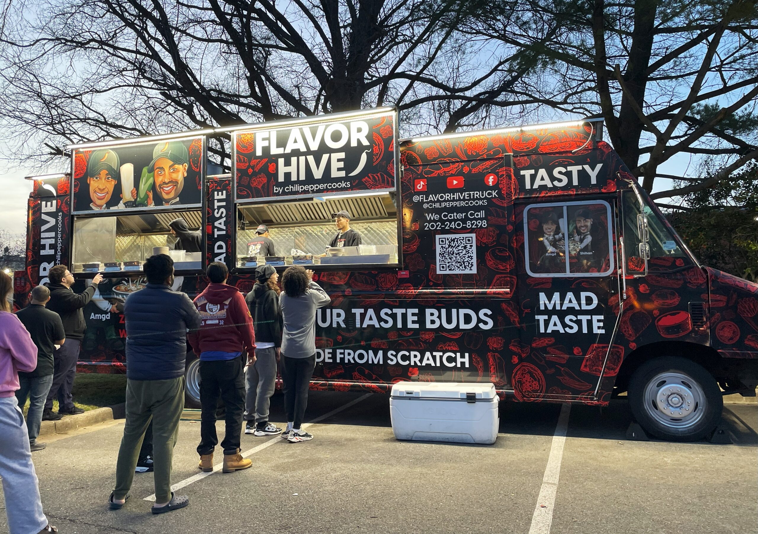 Flavor Hive, Inovasi Truk Makanan Halal dengan Konsep “Bawa Bungkus ...